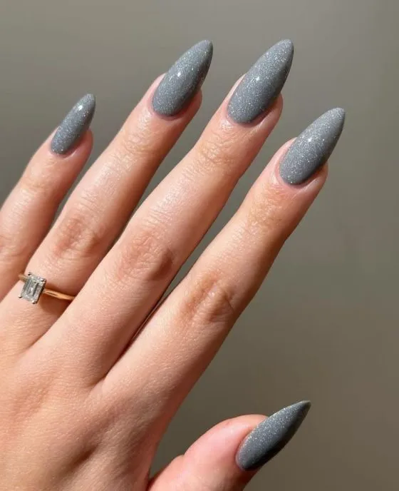 The 25 Coolest Blue Nails Ideas to Try Now - Stolen Inspiration