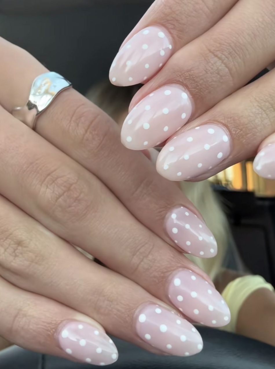 20 Polka Dot Nails Ideas That Are Trending for Fall 2025
