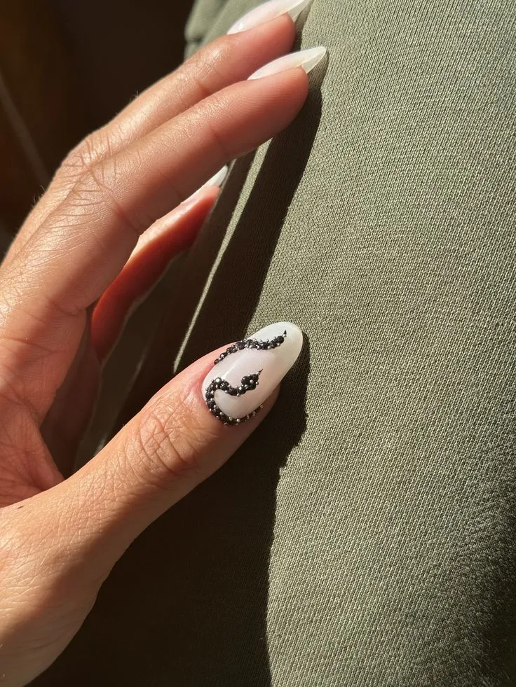 The 35 Best Cat Eye Nails That Are Too Good Not to Try in 2025 - Stolen Inspiration